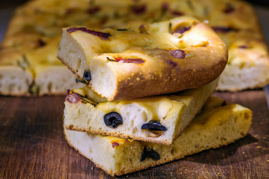 Fougasse olives et lardons au Thermomix - Cookomix