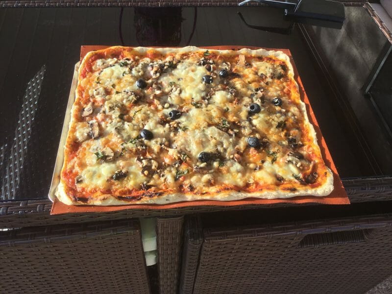 Pizza Reine au Thermomix - Cookomix