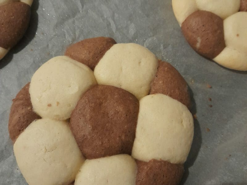 Biscuits ballon de foot au Thermomix - Cookomix